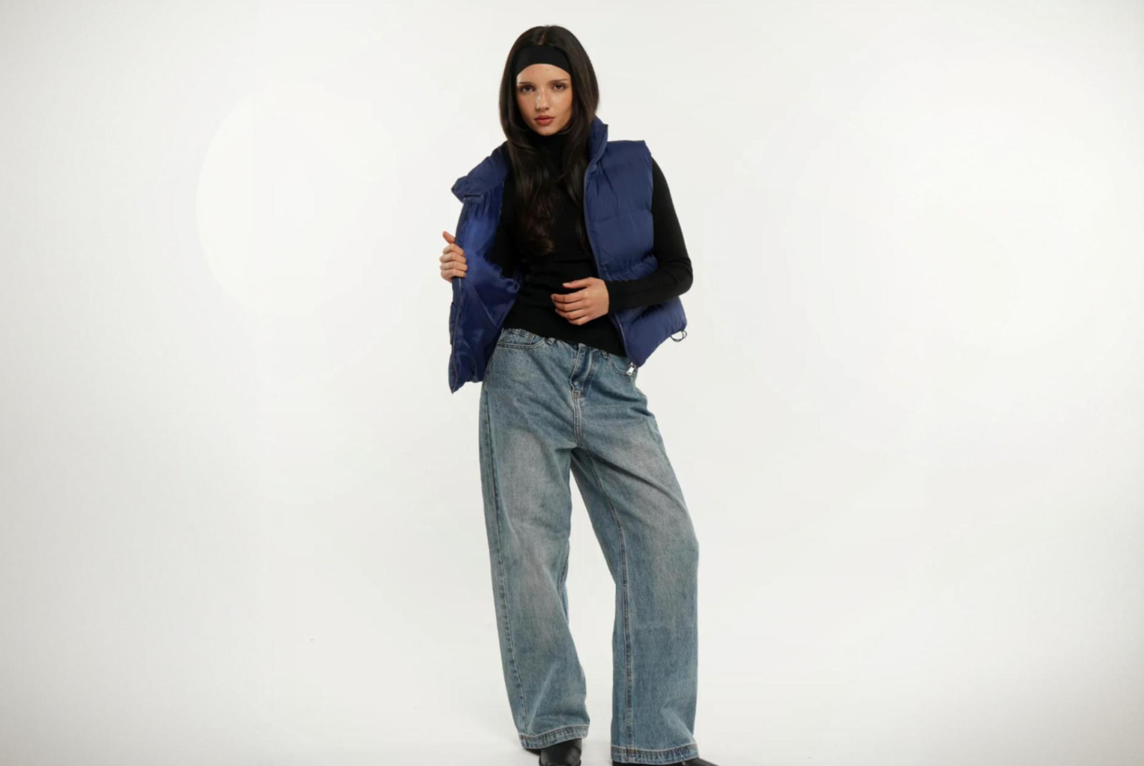 Can Puffer Vests Be Worn Indoors? - PUFFIT